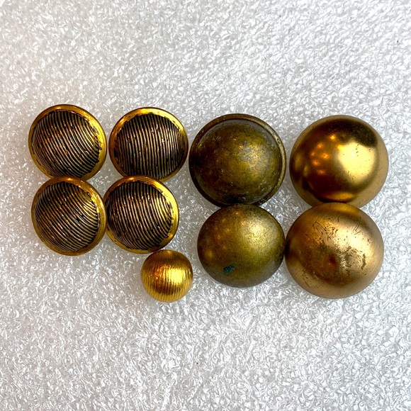 Office | Lot Variety Of Vintage Puffer Buttons With Loop Or Self Shank ...